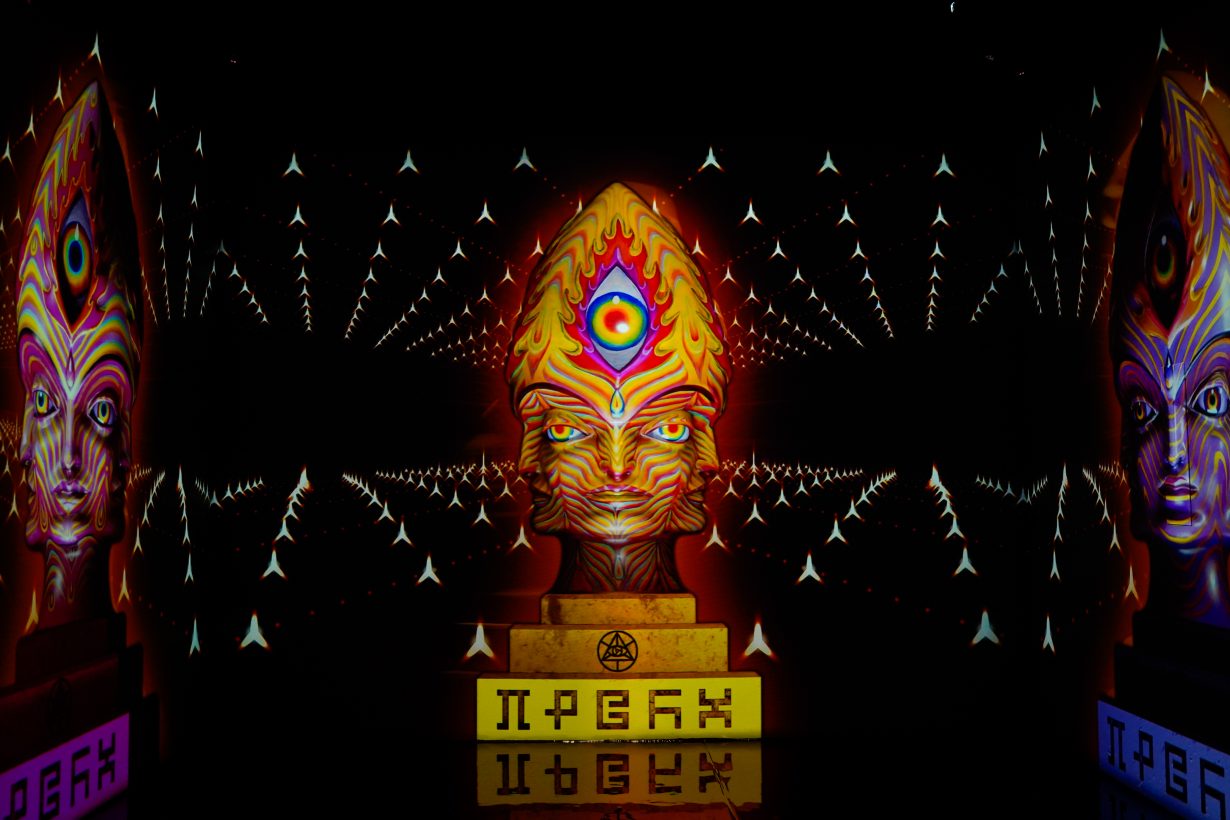 ‘Fathom Hell, Soar Angelic’: Are Immersive Art Shows Short-Circuiting ...