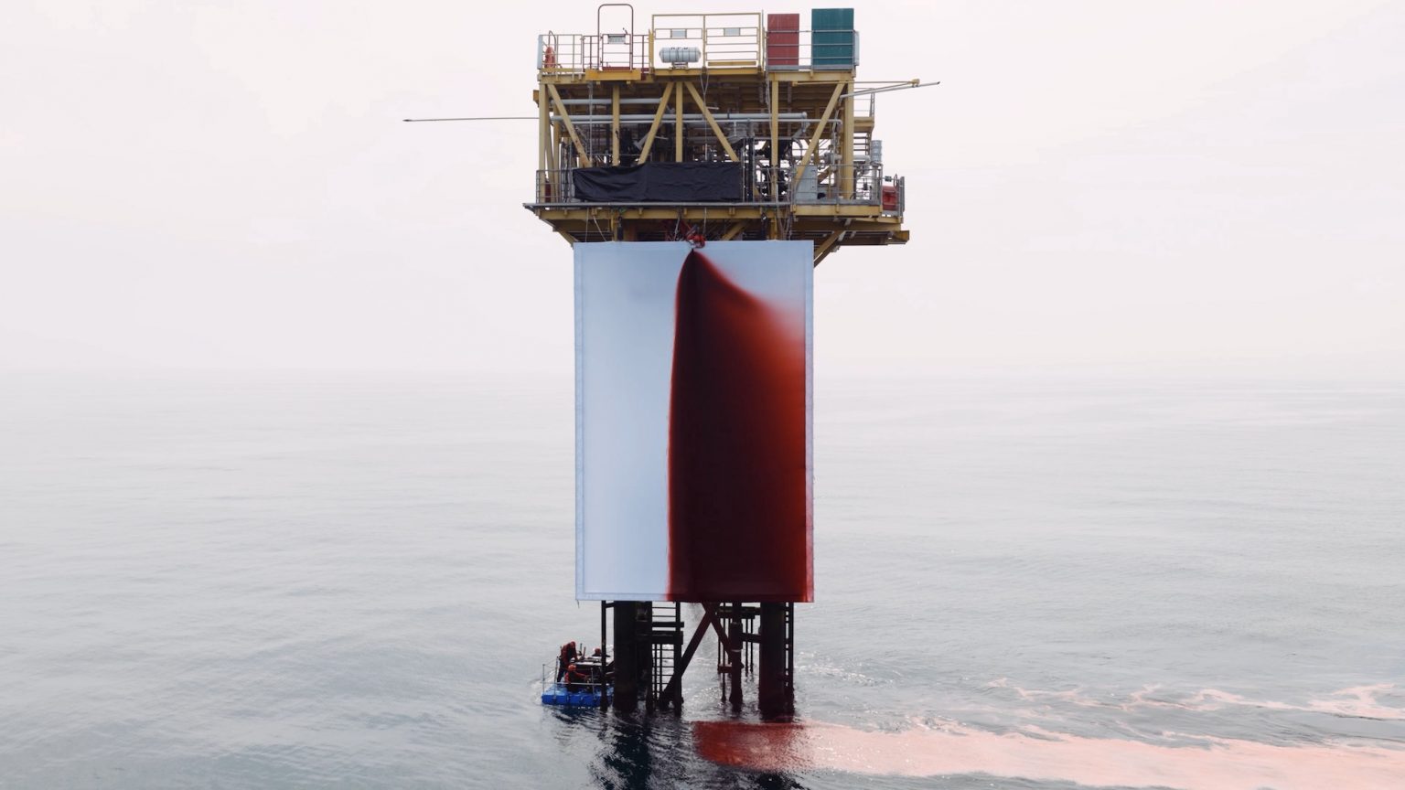 Greenpeace installs new Anish Kapoor work on offshore Shell platform ...