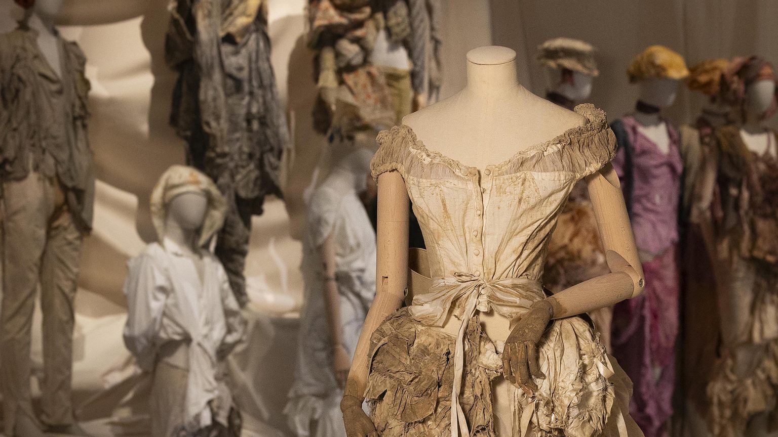 The Contradictions and Dangers of Dirty Style - ArtReview